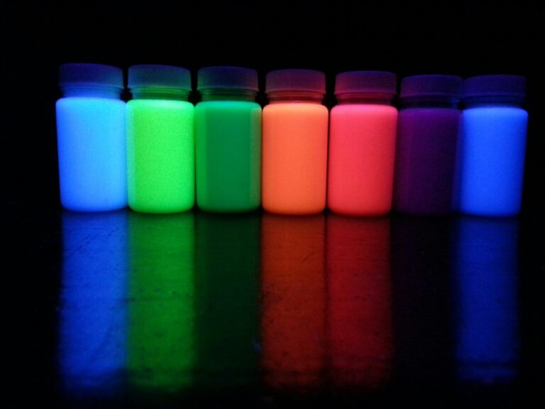 Diferencias entre Fluorescente y Fosforescente