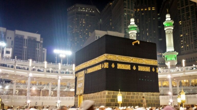 Historia de la Kaaba: La piedra negra de la Meca 🕋🕌
