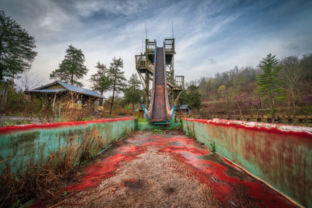 Descubre 12 parques de diversiones abandonados 🎢🎡🎠
